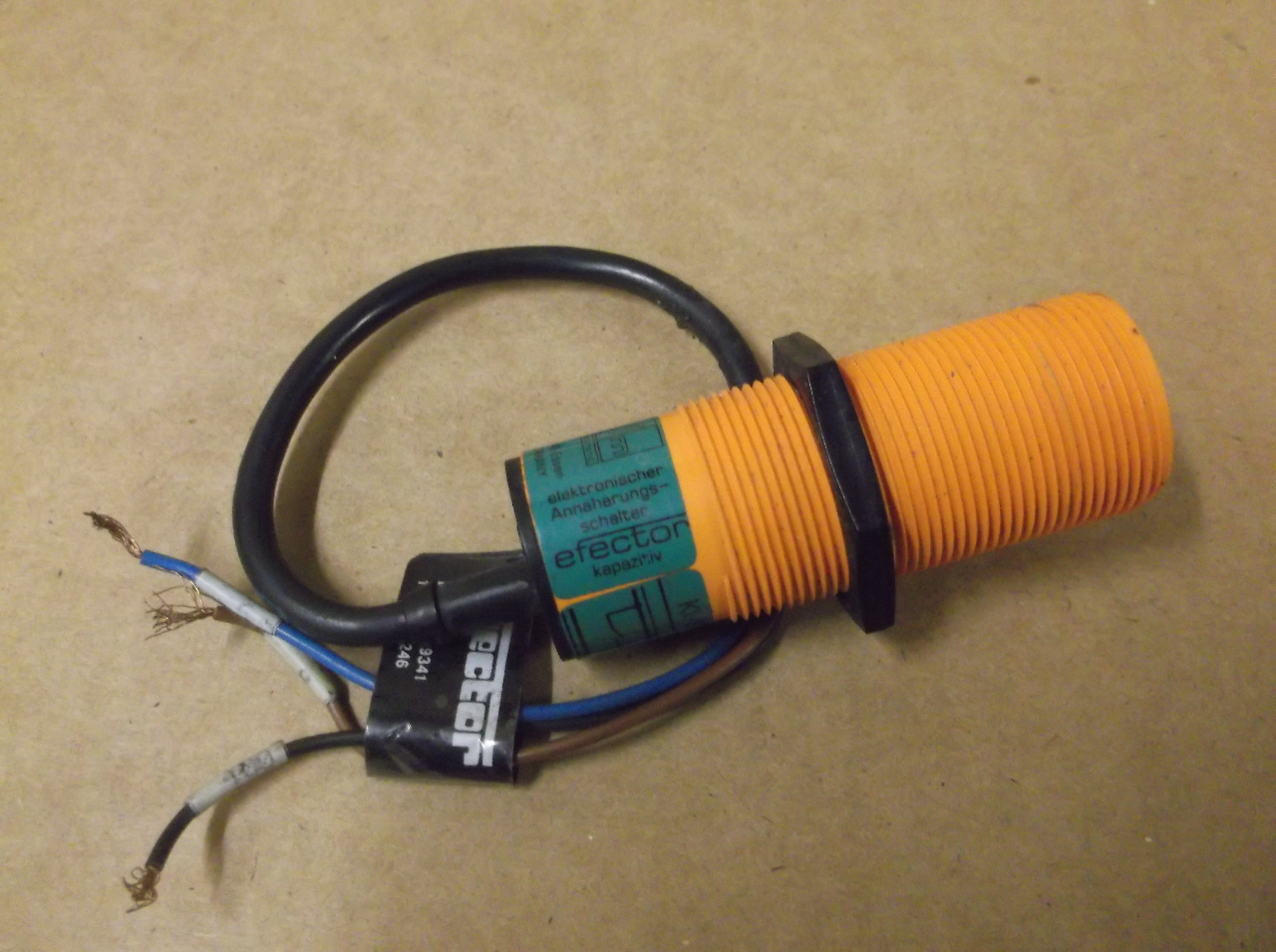 Ifm Efector Proximity Switch KI-3015-BPKG | Daves Industrial Surplus LLC