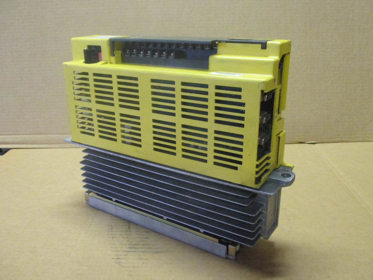 FANUC A06B-6089-H105 SERVO AMPLIFIER Series D | Daves Industrial Surplus LLC