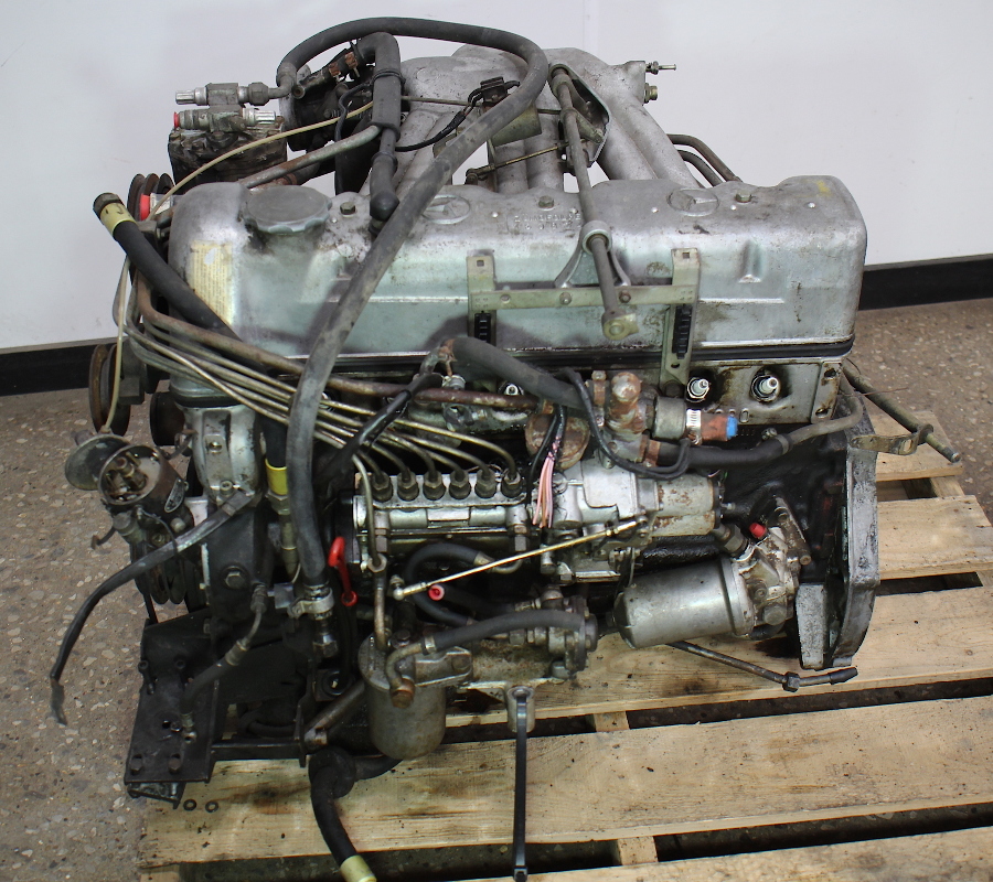 M130.981 Mercedes 6 Cylinder Gas Complete Engine Long Block 280 280S 280SE