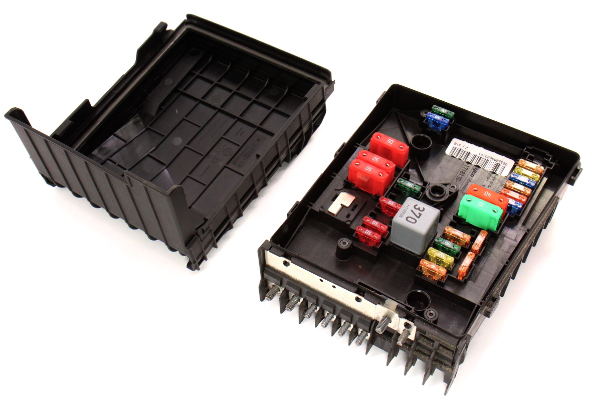 Fuse Relay Block 2011 VW Jetta Sportwagen TDI Hood Engine Bay Box 1K0 ...