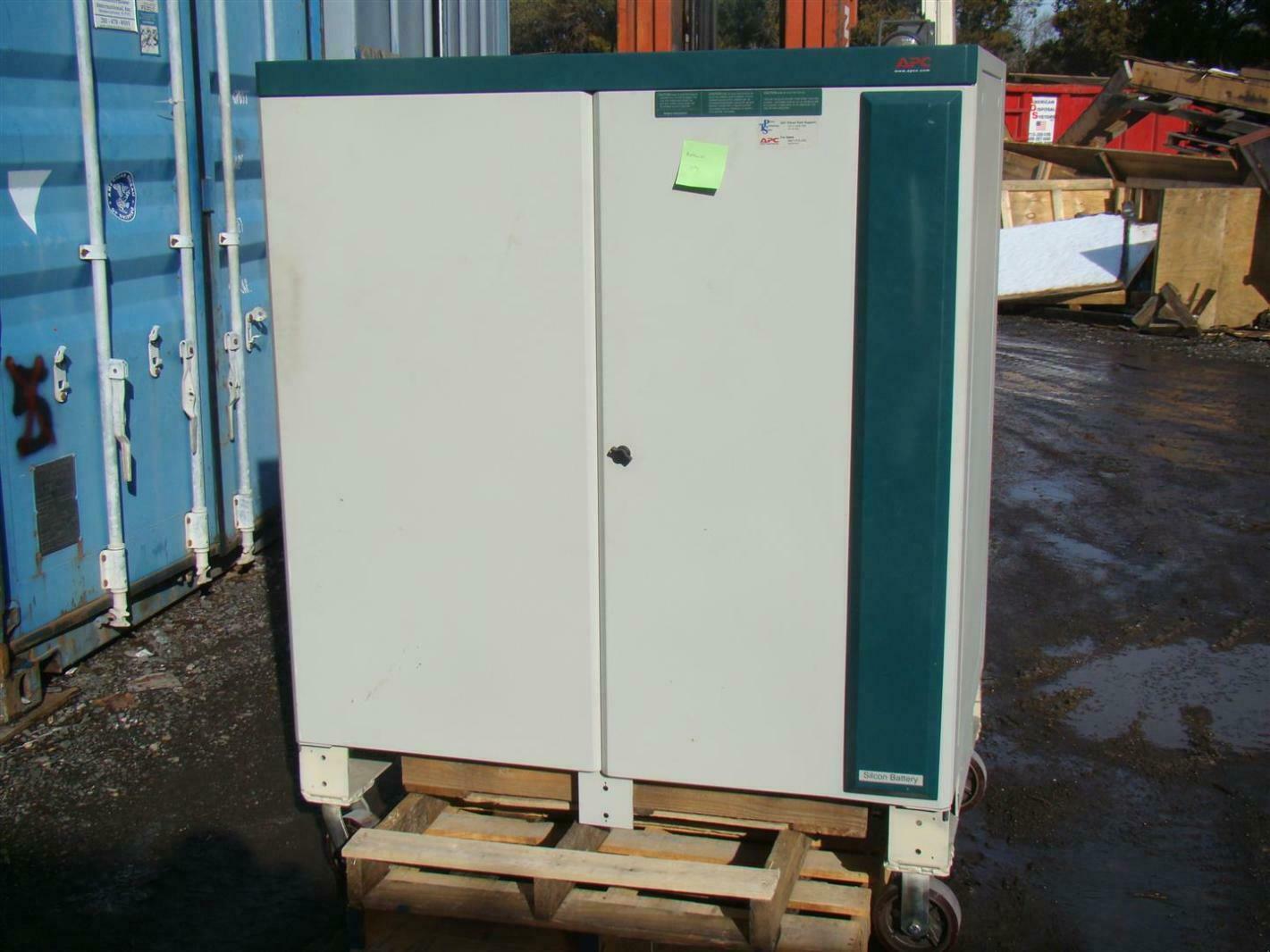 APC BATTERY BACKUP CABINET 100A 600V W/ SIGMA RECHARGEABLE BATTERIES ...