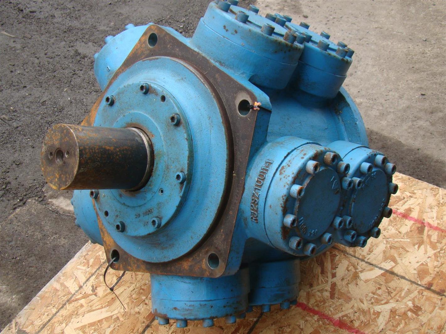 Rotary Power Hydraulic Radial Piston Motor 4-1/2" Shaft 60-K-035 | eBay