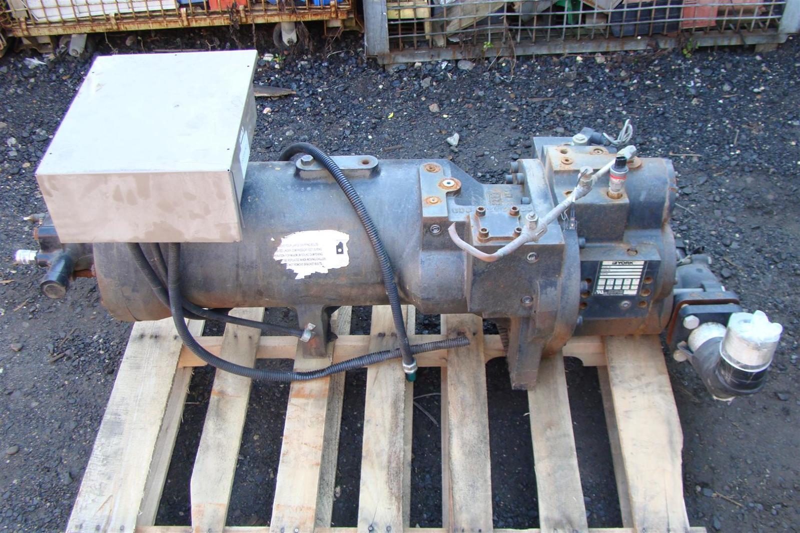 York Rotary Screw Chiller Compressor 460V Model DXS36LASA46/50-R | eBay