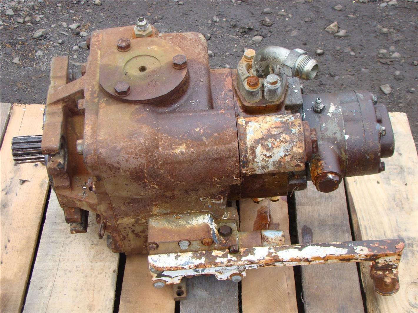 Sundstrand-Sauer-Danfoss A Hydraulic Pump 24-2056R | Joseph Fazzio ...