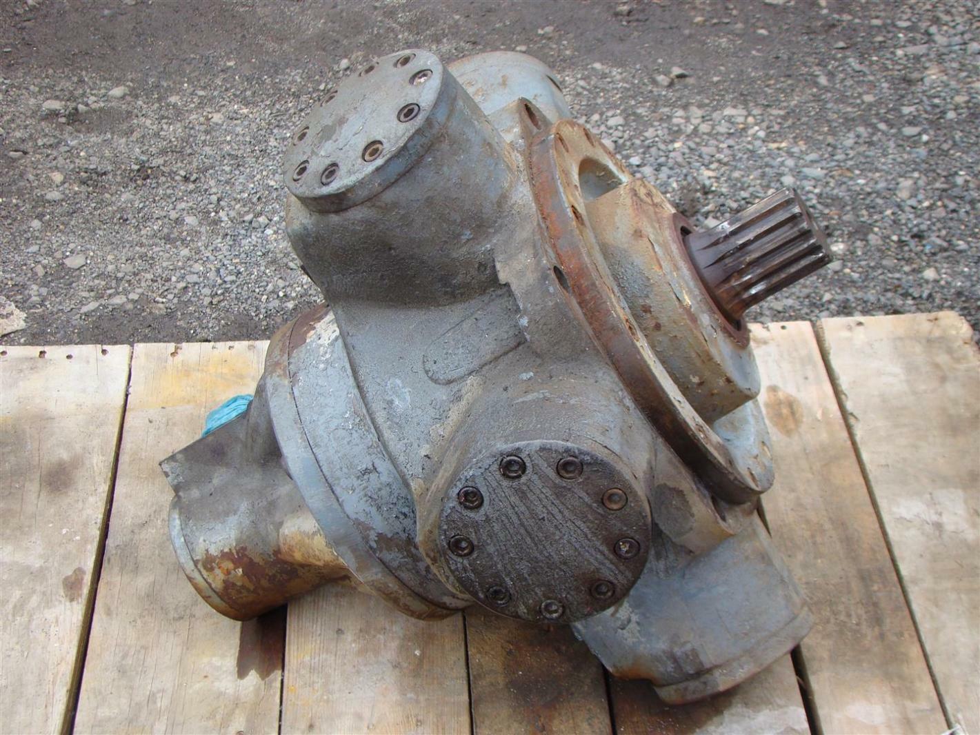 Staffa Hydraulic Motor 890968 | Joseph Fazzio, Incorporated