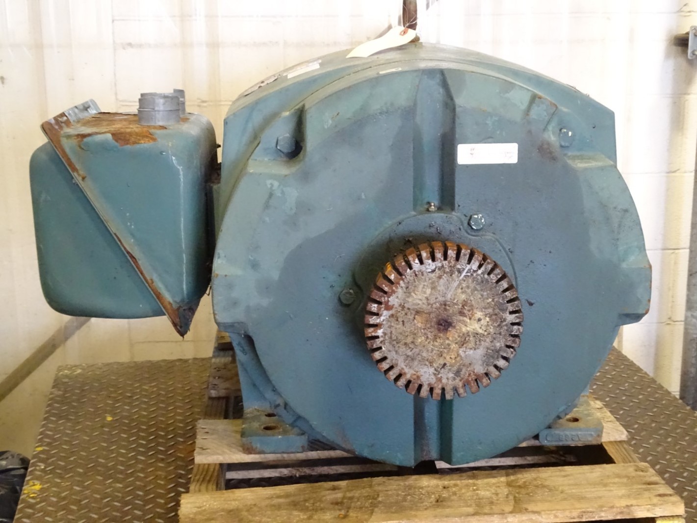 Reliance 300HP Electric Motor, 1775RPM 460v, P44G6703A | Joseph Fazzio ...