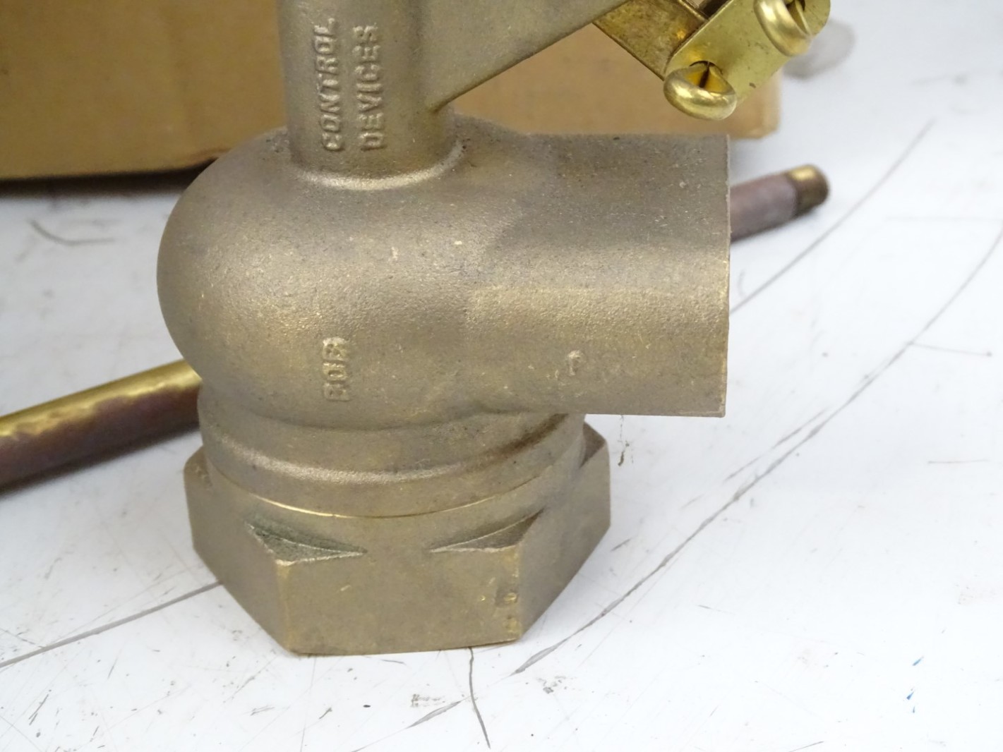 Copper Float With Brass Valve R440 8 With R610 1 1 2 5 Joseph copper-float-with-brass-valve-r440-8-with-r610-1-1-2-5-joseph