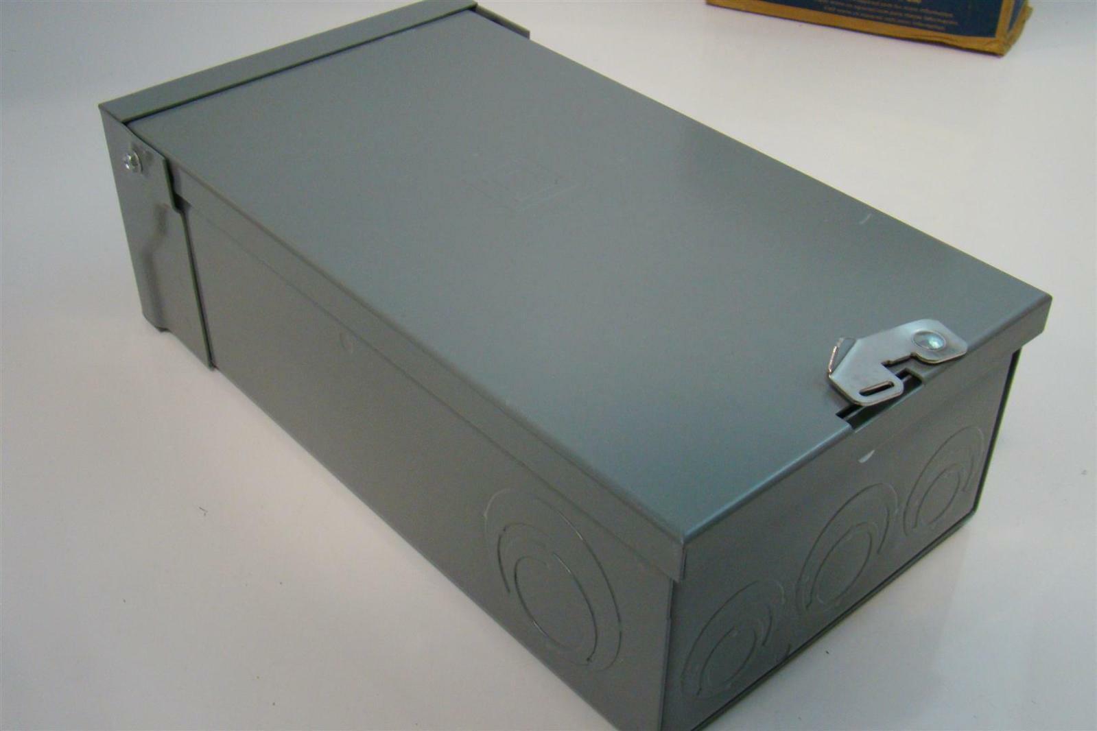 Square D 100A Circuit Breaker Outdoor Enclosure 120/240Vac 1Ph 3W ...