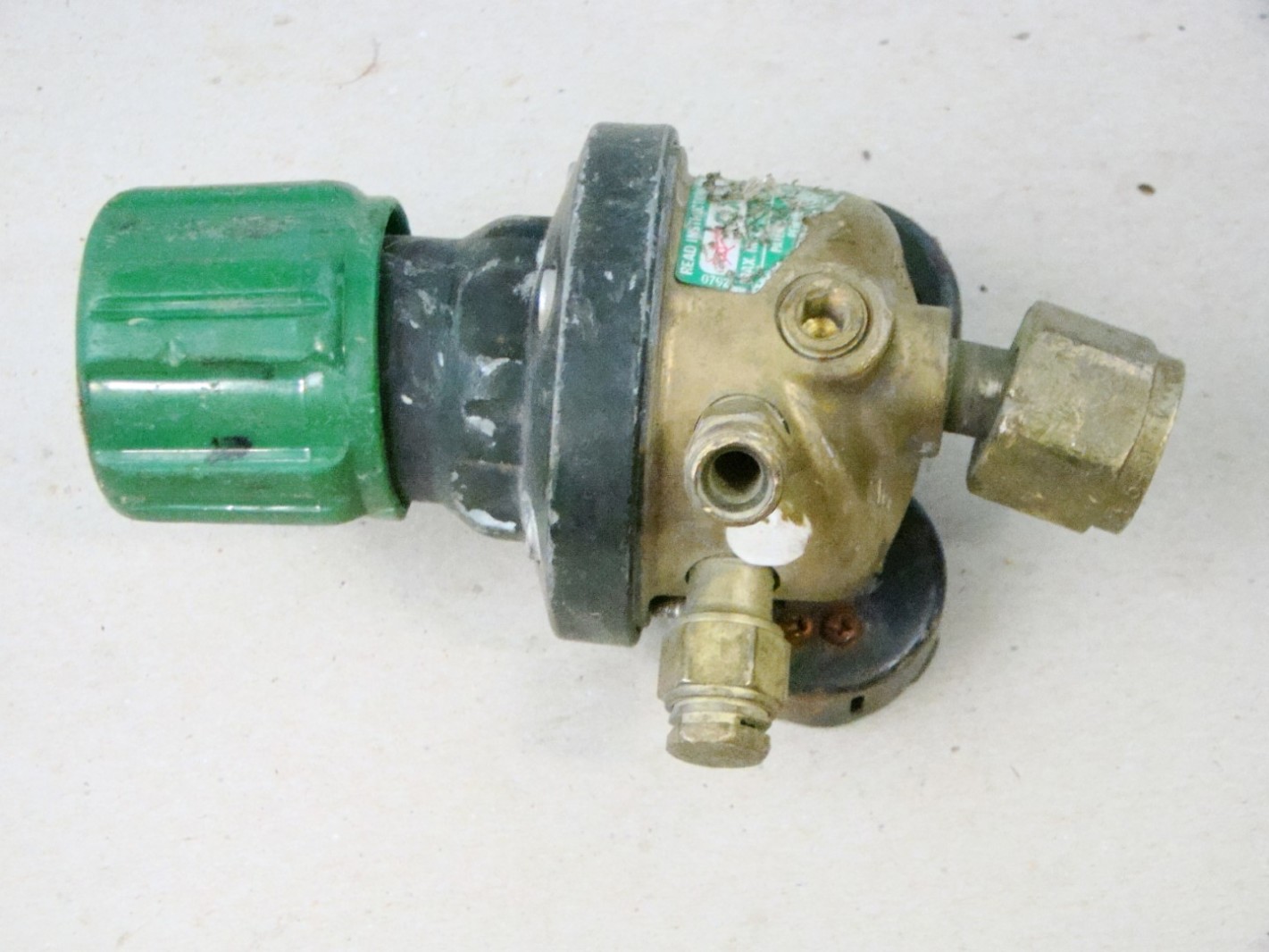 Victor Edge Series Oxygen Regulator , 125-540 | Joseph Fazzio, Incorporated