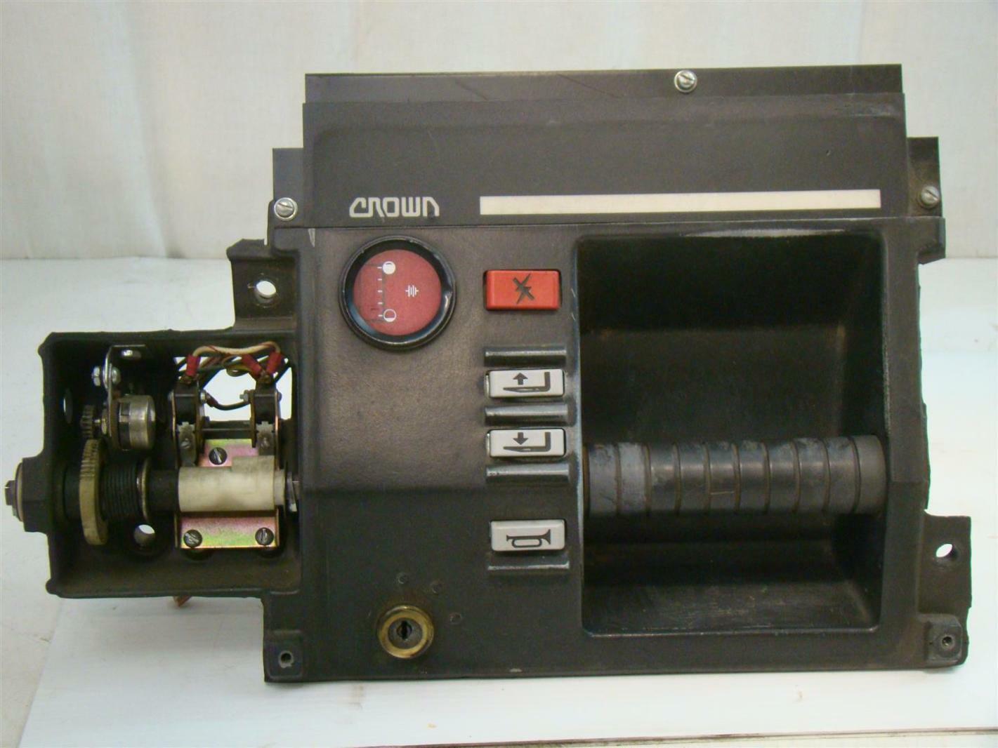 Crown Control Station 3000lb 24V Order Picker 30SP36TT | Joseph Fazzio ...