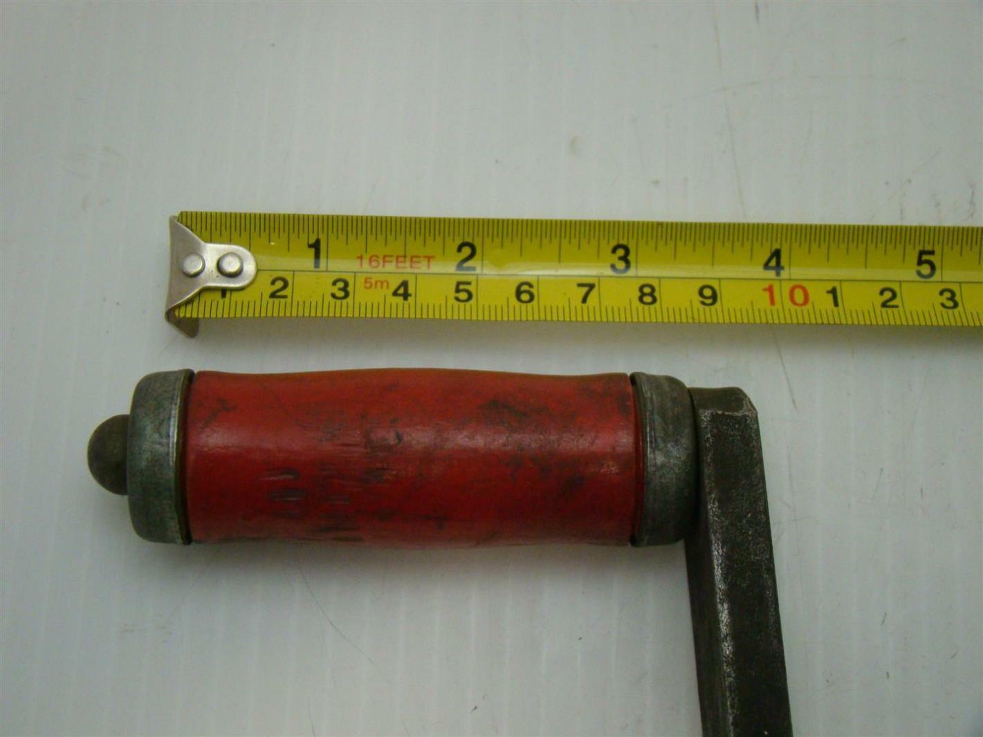 Handle Acme thread | Joseph Fazzio, Incorporated