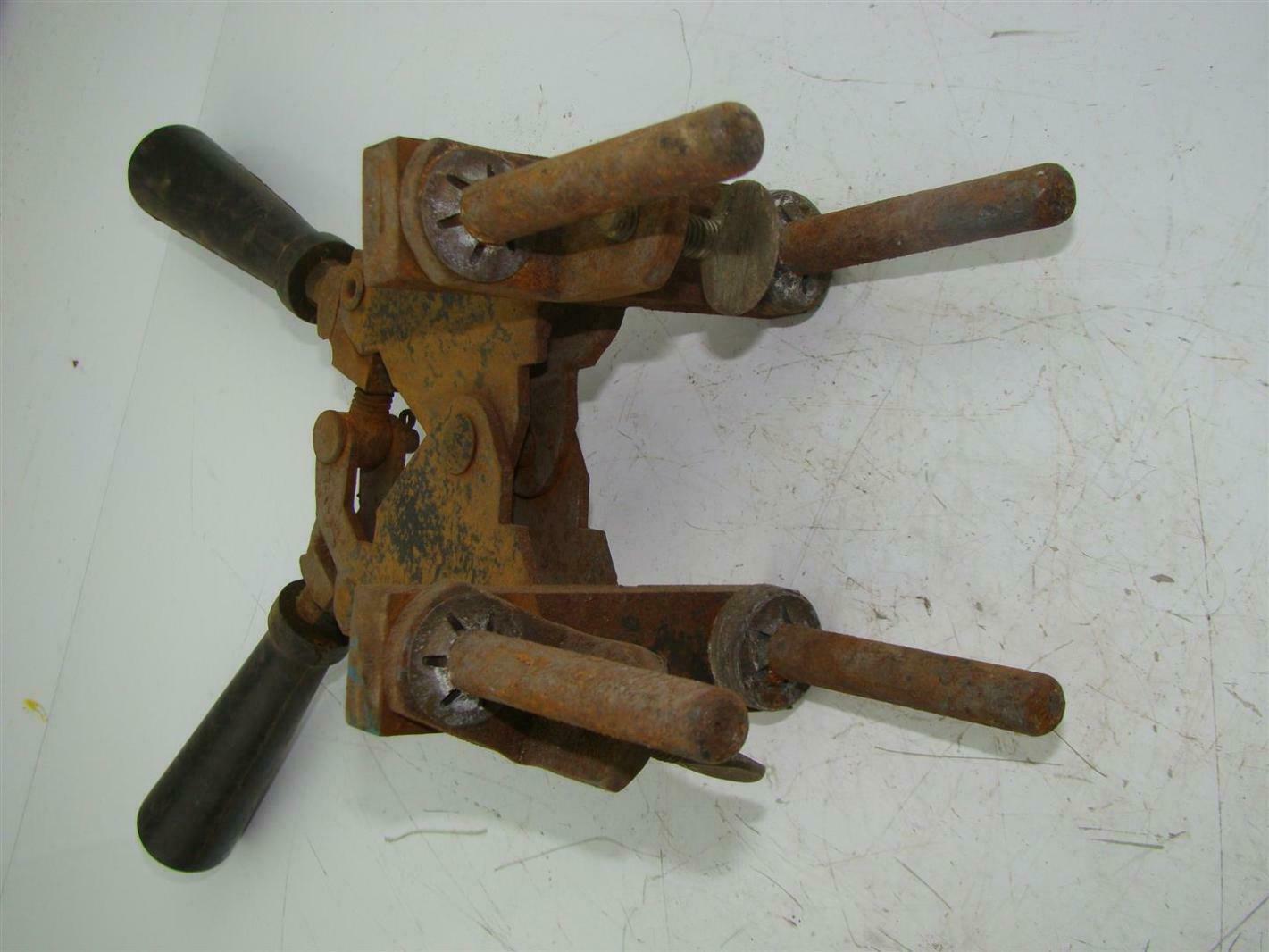 CADWELD HOLDING CLAMP 3" | Joseph Fazzio, Incorporated