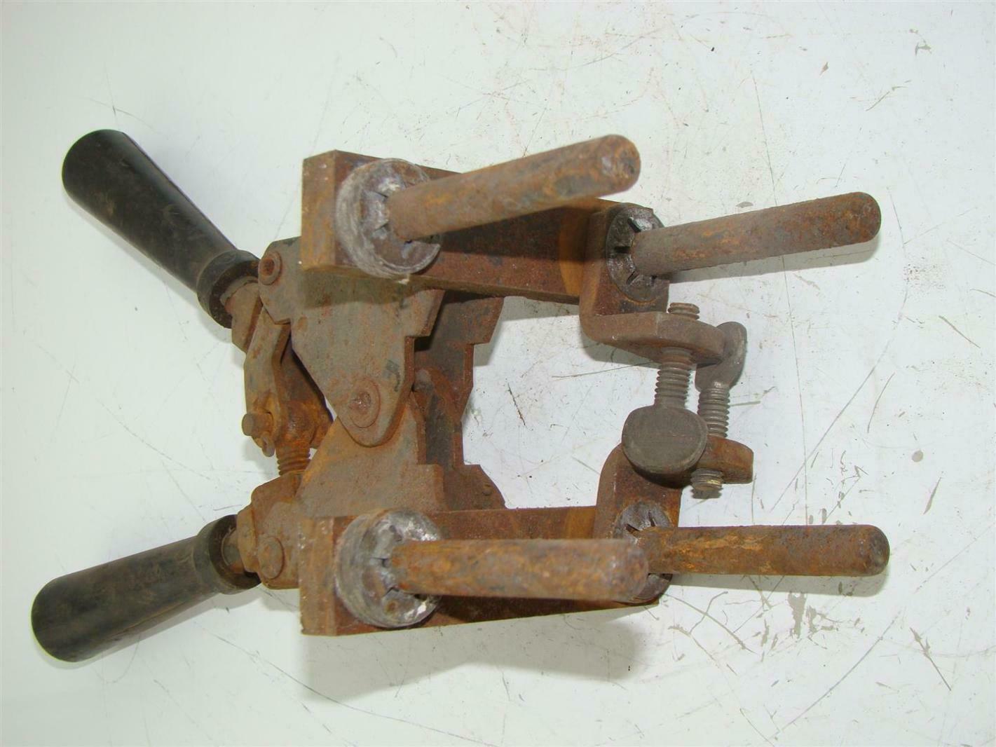 CADWELD HOLDING CLAMP 3" | Joseph Fazzio, Incorporated