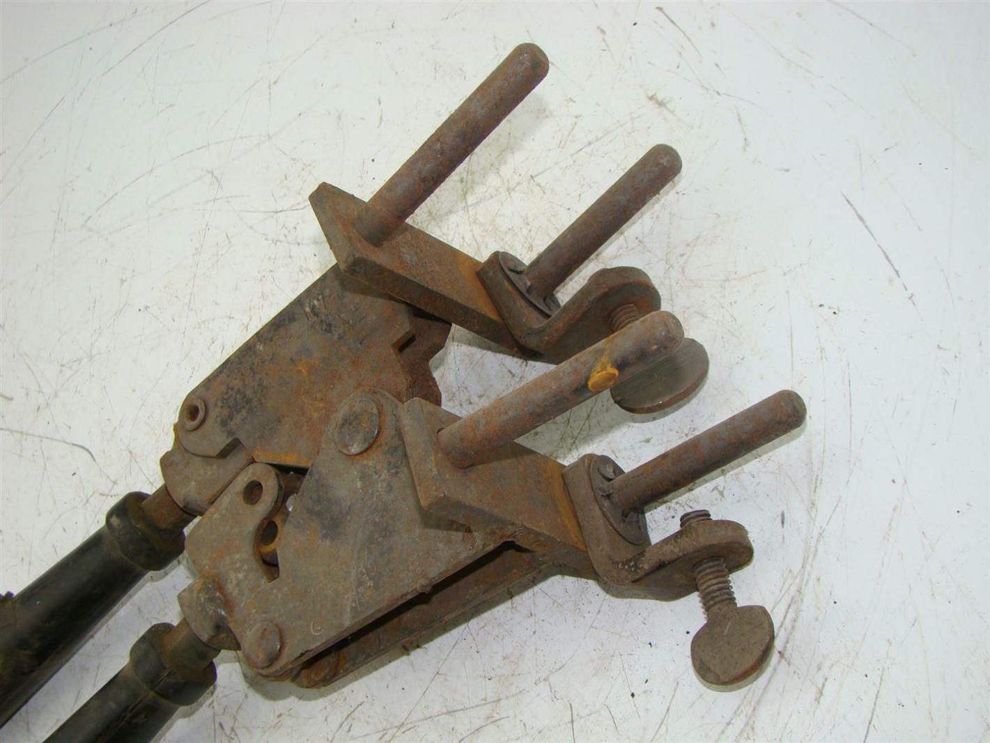 CADWELD HOLDING CLAMP 2.5" | Joseph Fazzio, Incorporated