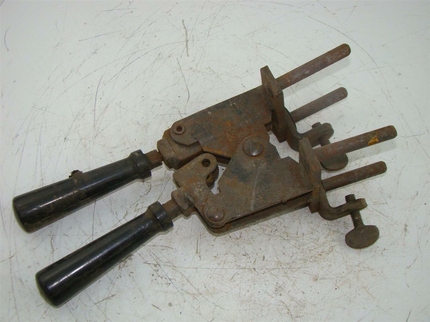 CADWELD HOLDING CLAMP 2.5" | Joseph Fazzio, Incorporated