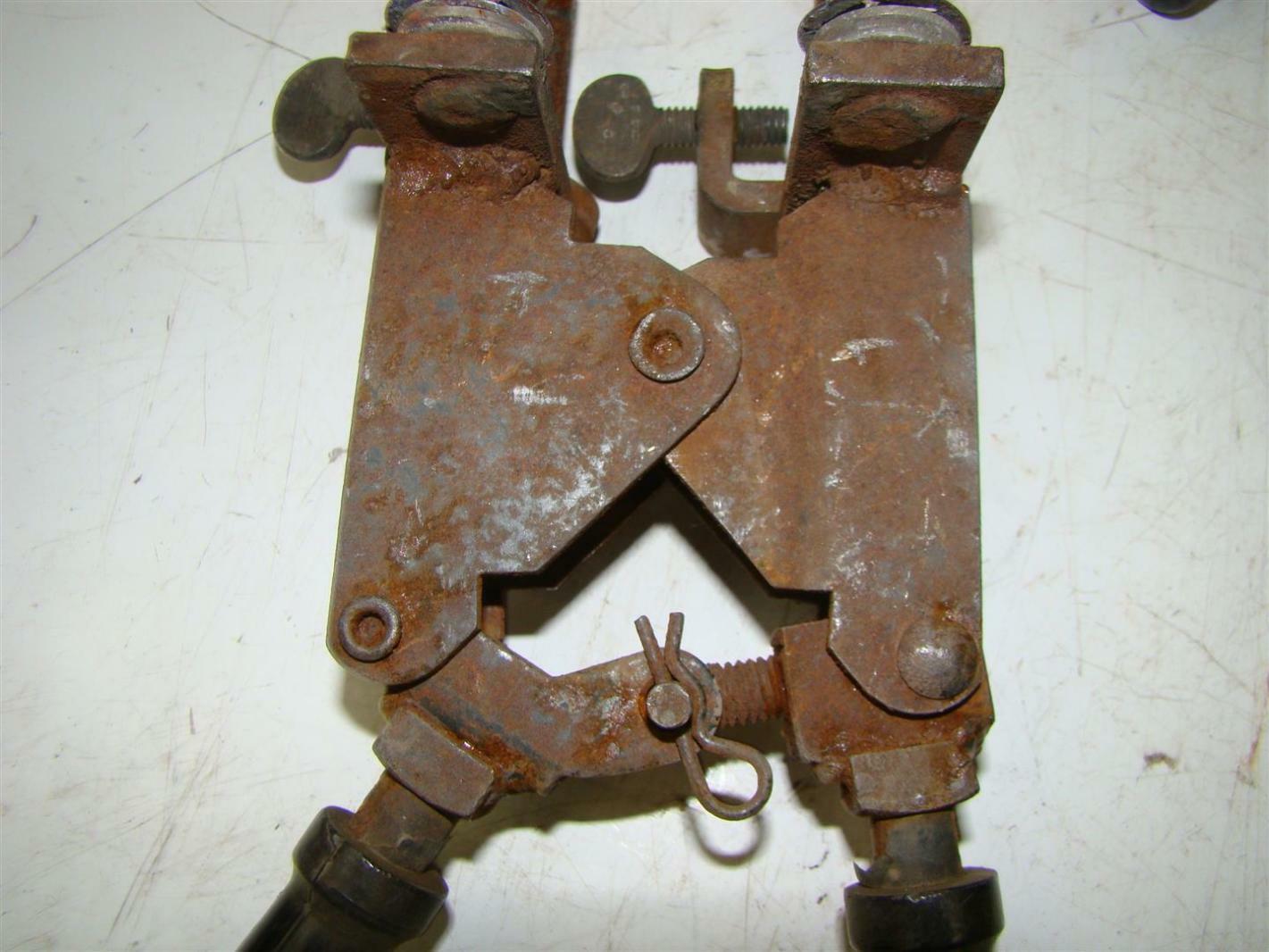 5 - CADWELD HOLDING CLAMPS 2" | Joseph Fazzio, Incorporated