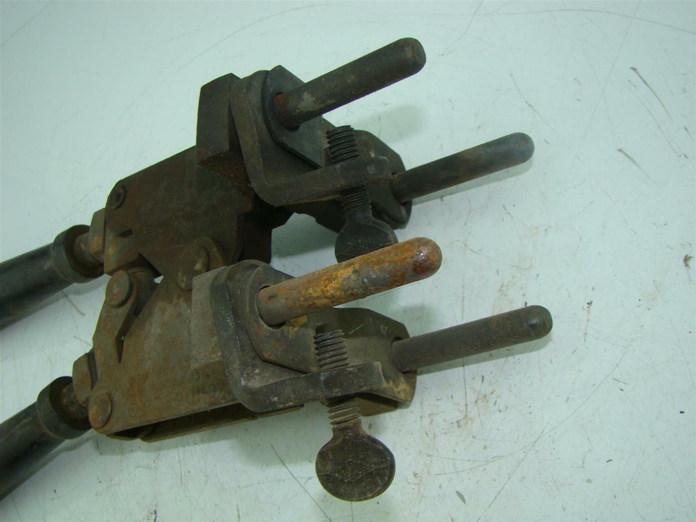 CADWELD HOLDING CLAMP 2" | Joseph Fazzio, Incorporated