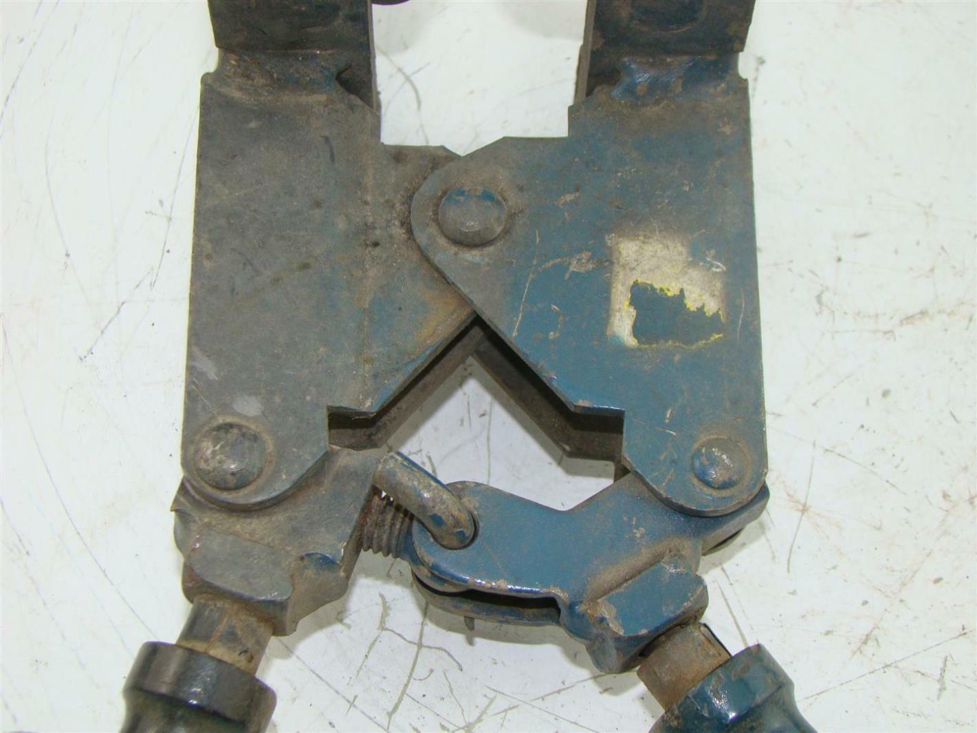 CADWELD HOLDING CLAMP 2.5" | Joseph Fazzio, Incorporated