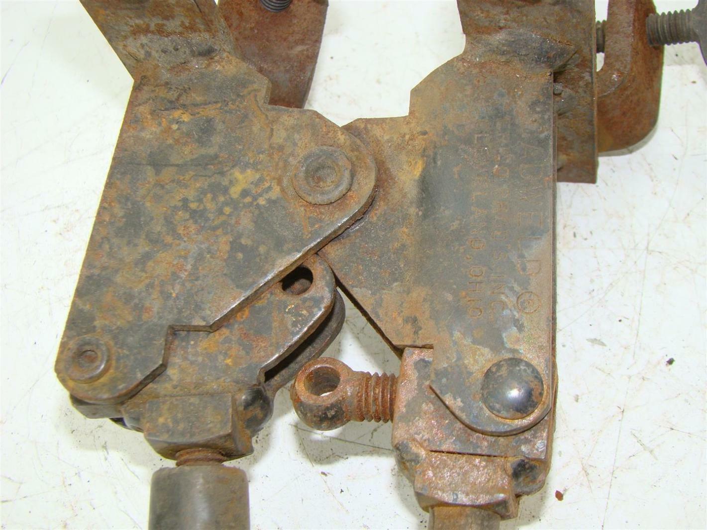 CADWELD HOLDING CLAMP 3" | Joseph Fazzio, Incorporated