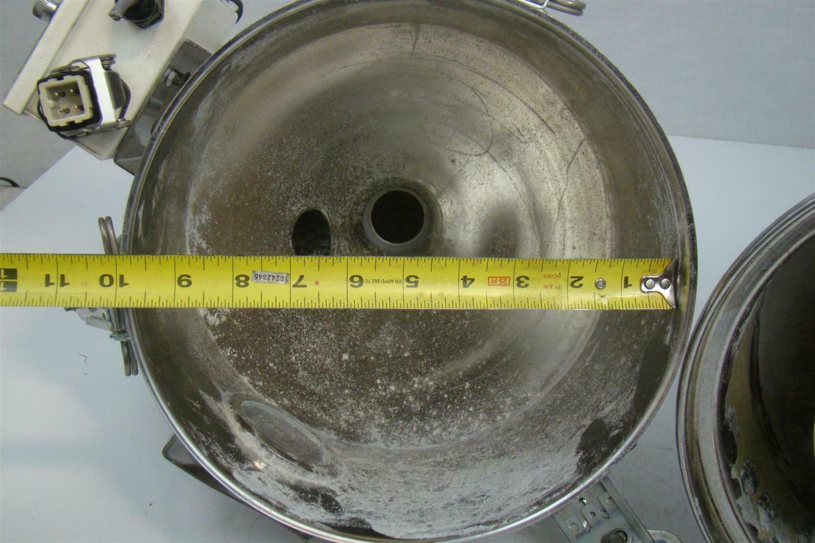 Motan Material Hopper for Injection Molding 150PSIG L01BA459M000061 ...