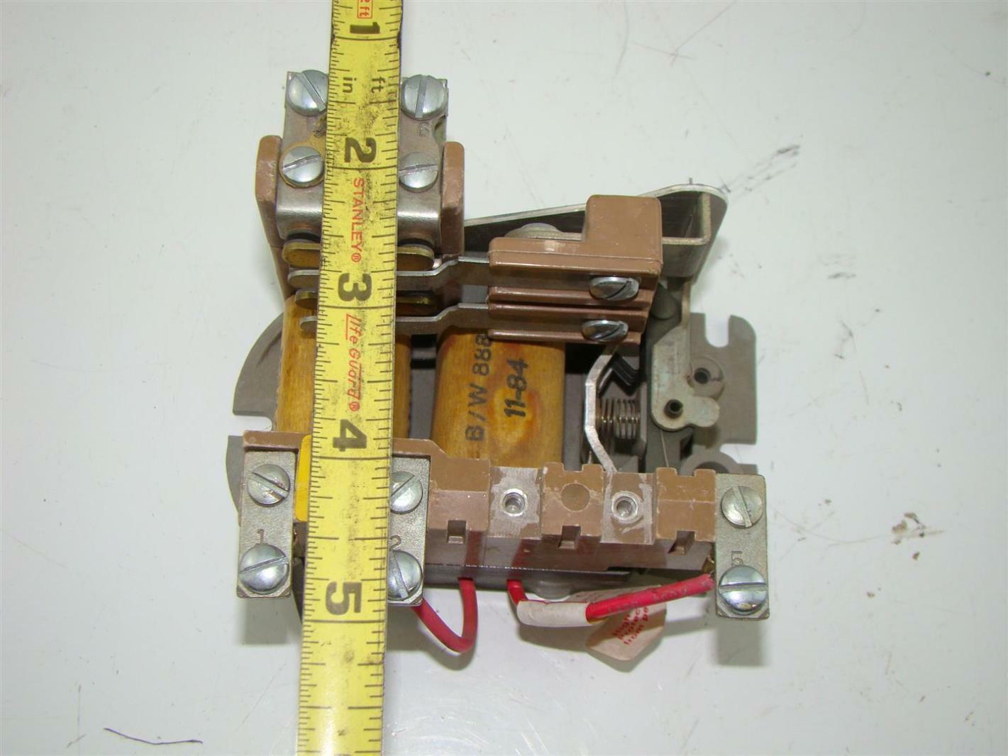 MCGRAW-EDISON B/W CONTROL TYPE LH 208/240V | Joseph Fazzio, Incorporated