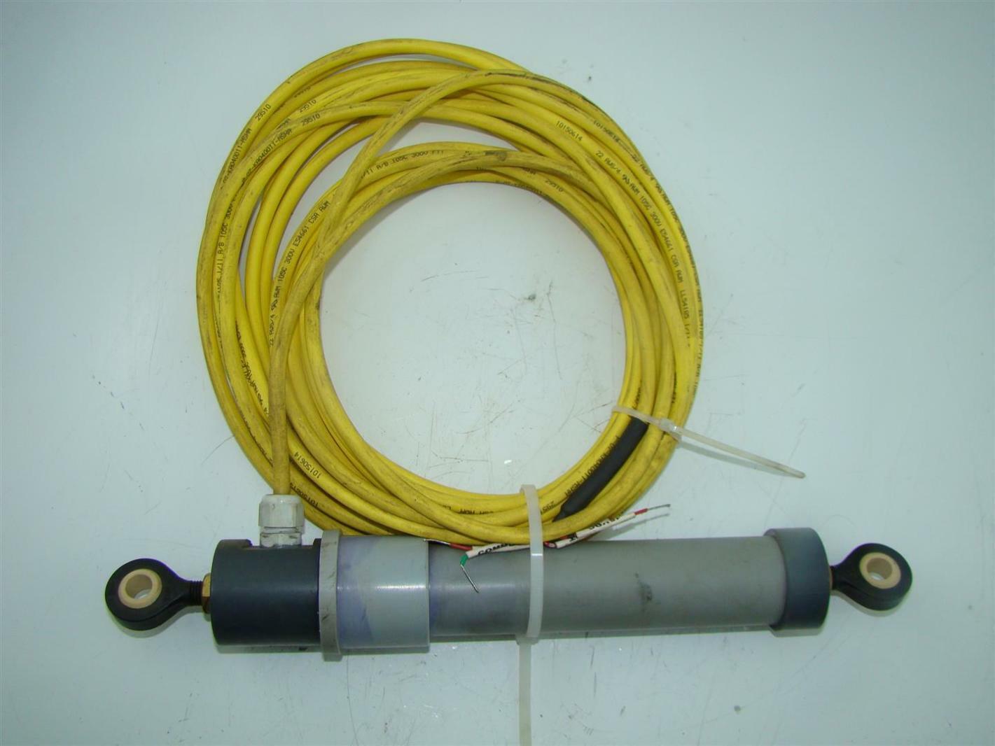 Efector Actuator and Connecting Cable 3 pin 300V LL54185 | Joseph ...
