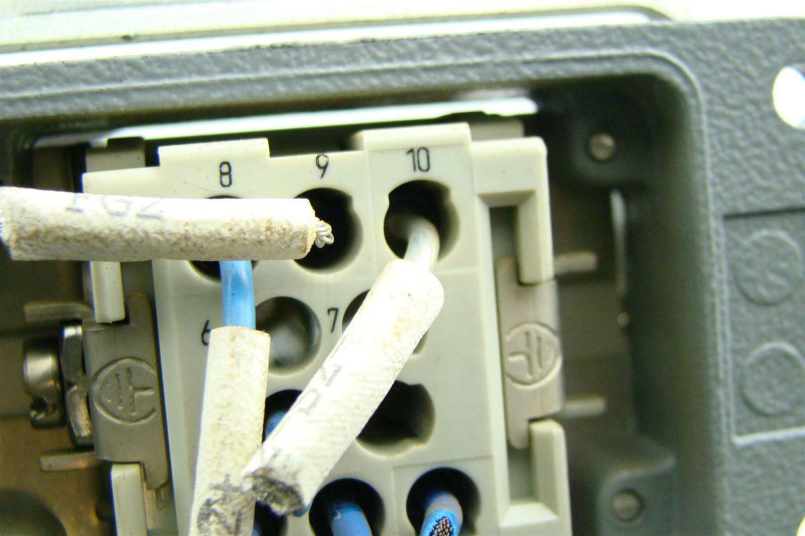 Harting 16A 500V Female Connector Plug Aluminum Hood Housing Side Entry ...