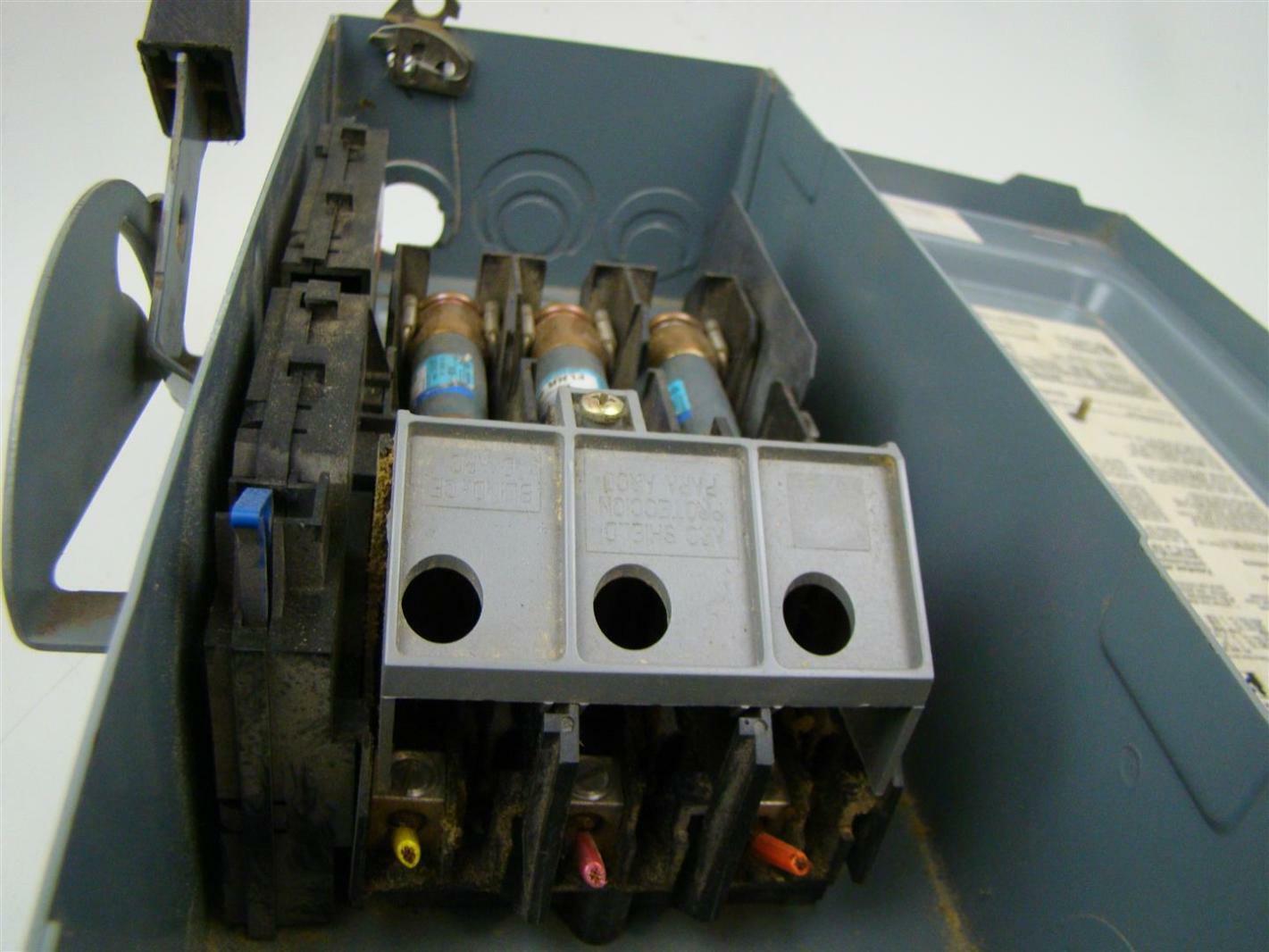 Square D 60A Safety Switch 240V Fused D322N | Joseph Fazzio, Incorporated