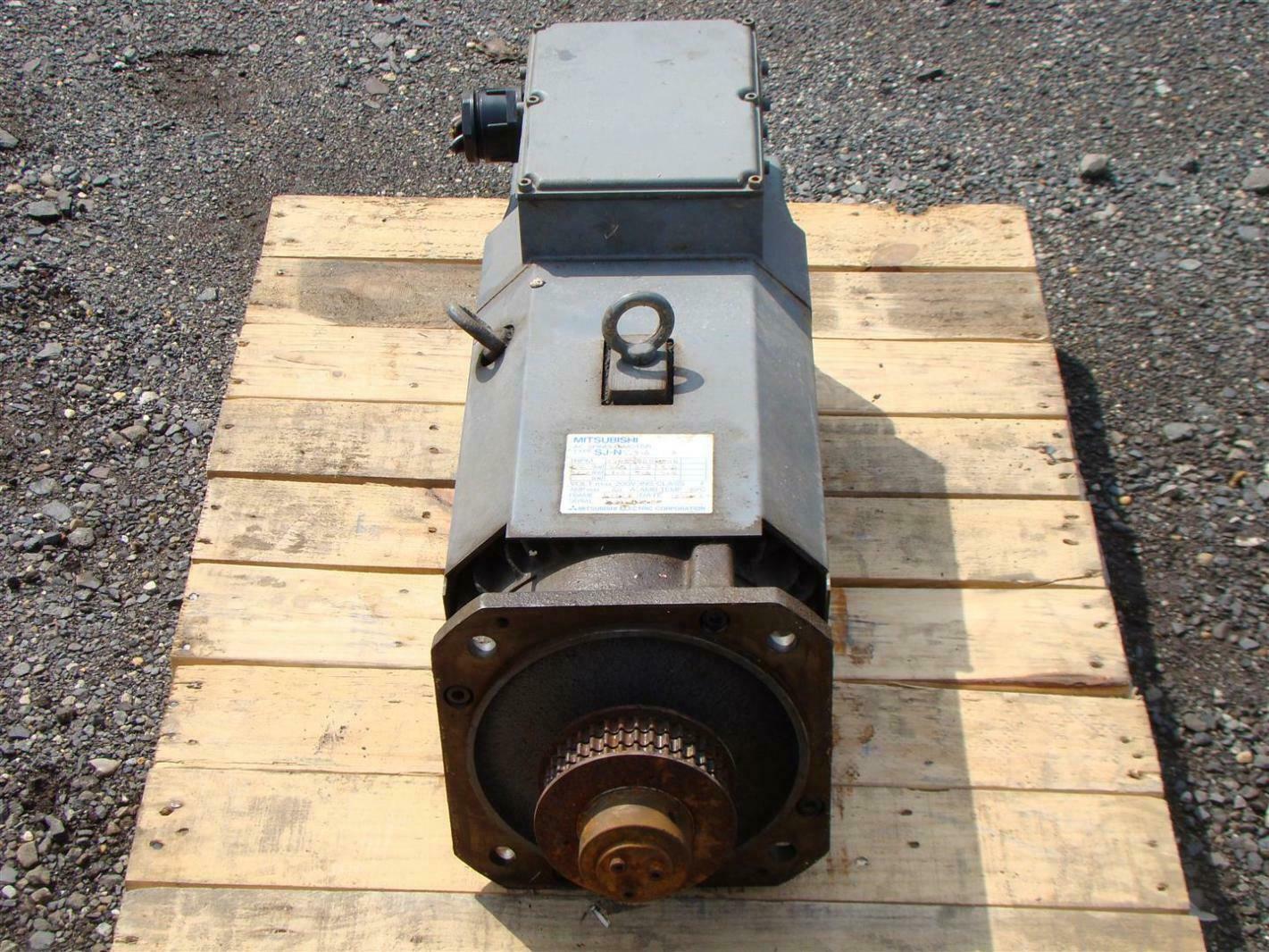 Mitsubishi AC Spindle Motor SJ-N 200V MAX | Joseph Fazzio, Incorporated