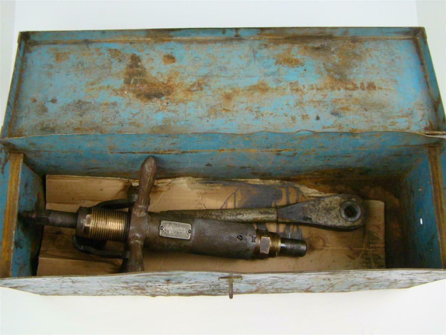 Mueller E-4 Drilling Machine | Joseph Fazzio, Incorporated