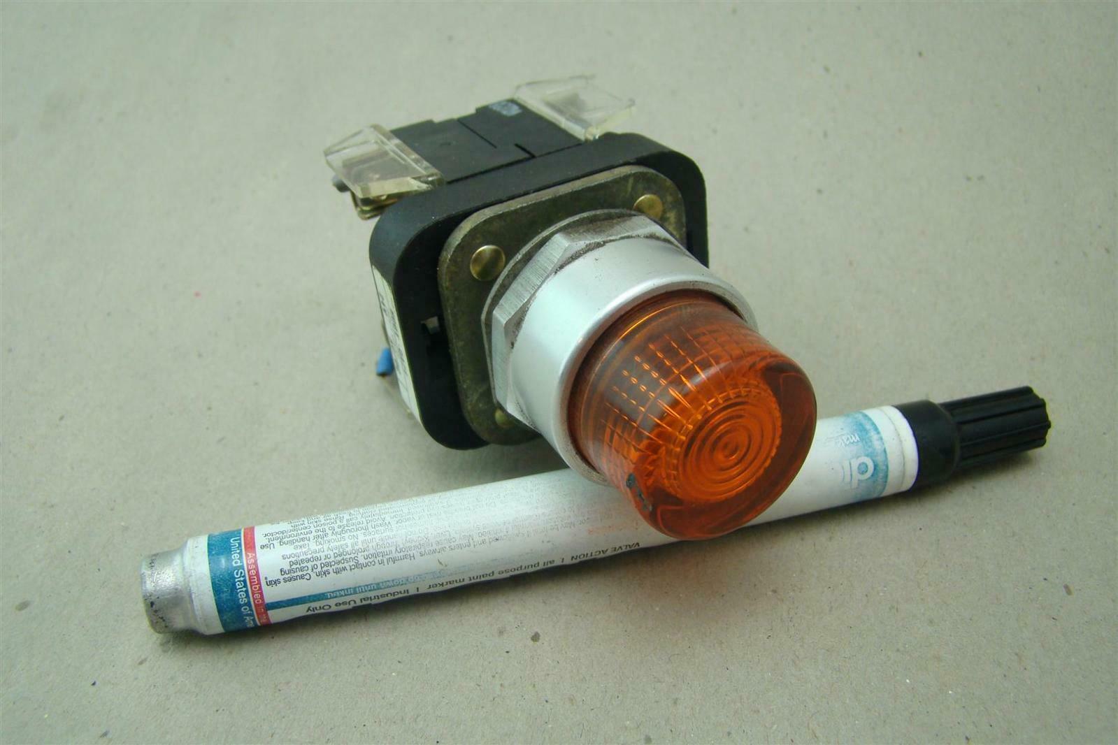 Allen Bradley Orange Illuminated Push Button 24v AC/DC, 800T-QA24 ...