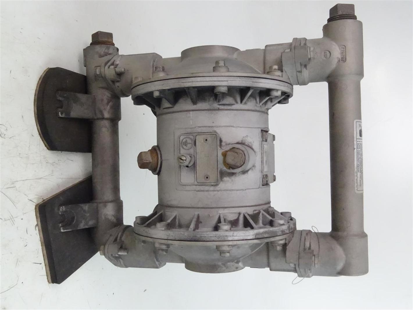 Graco 1/2" Diaphragm Pump D74911, Husky 1040 | Joseph Fazzio, Incorporated