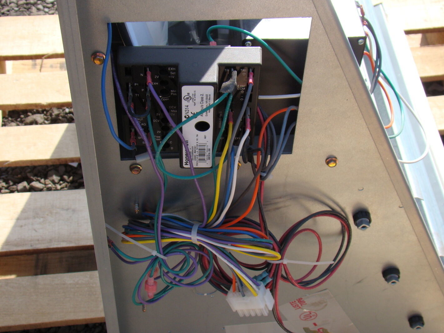Lennox Economizer Powered Louver Vent T1ECON30A | Joseph Fazzio ...