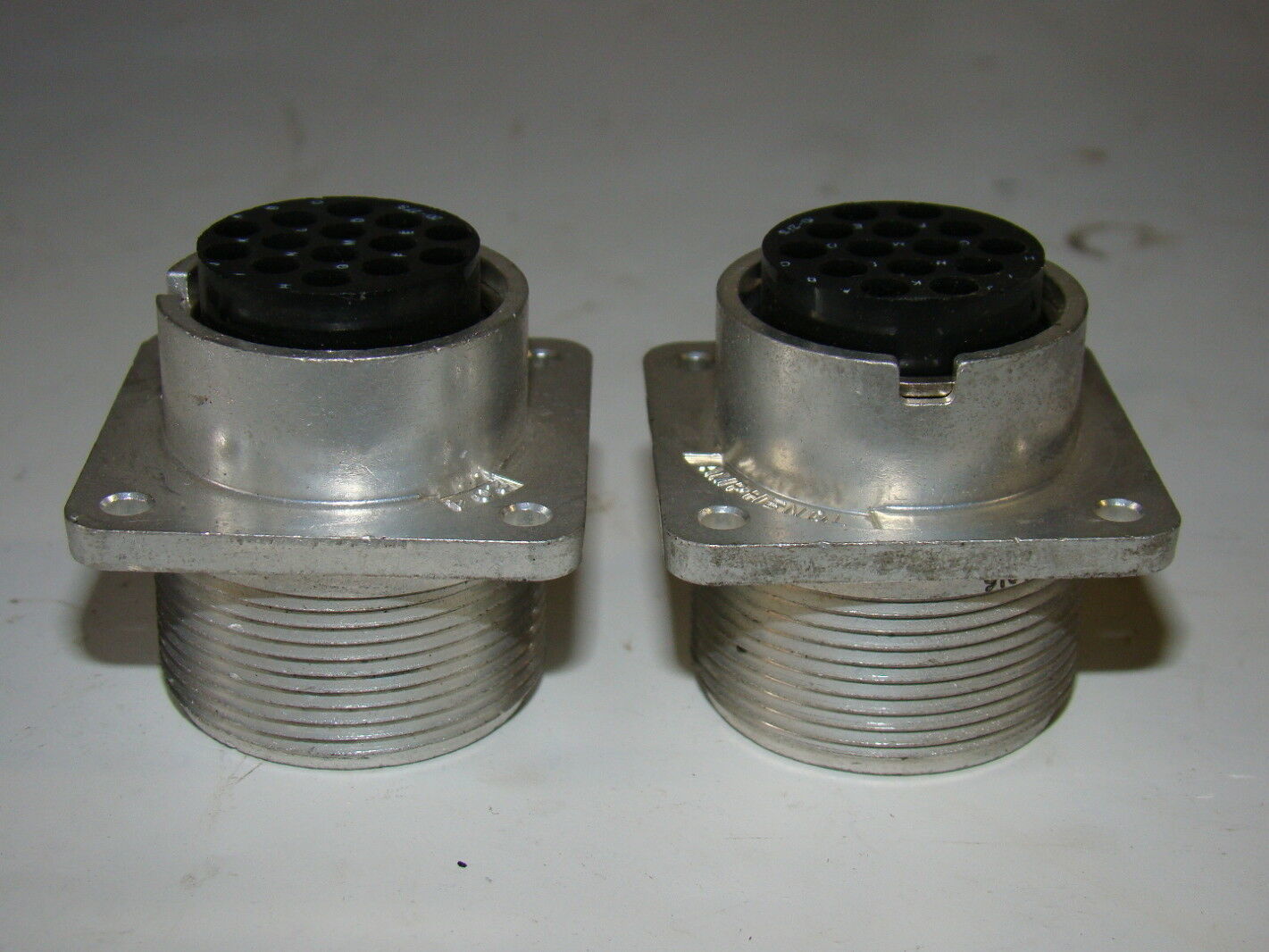 Round Connector 14 PIN 9104 97-4102A-20-275 | Joseph Fazzio, Incorporated