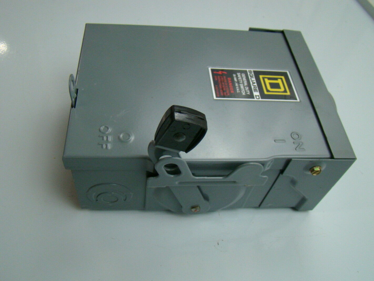 Square D 240v Safety Switch DU221RB | Joseph Fazzio, Incorporated