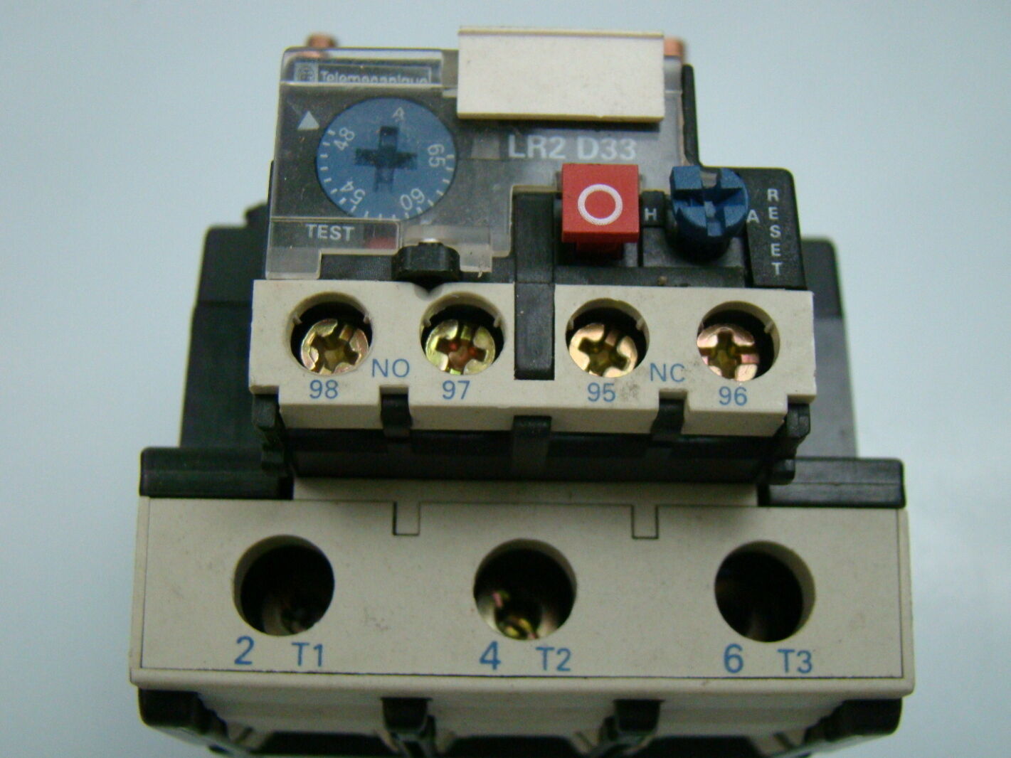 Telemecanique 575VAC Overload Relay LR2 D3359