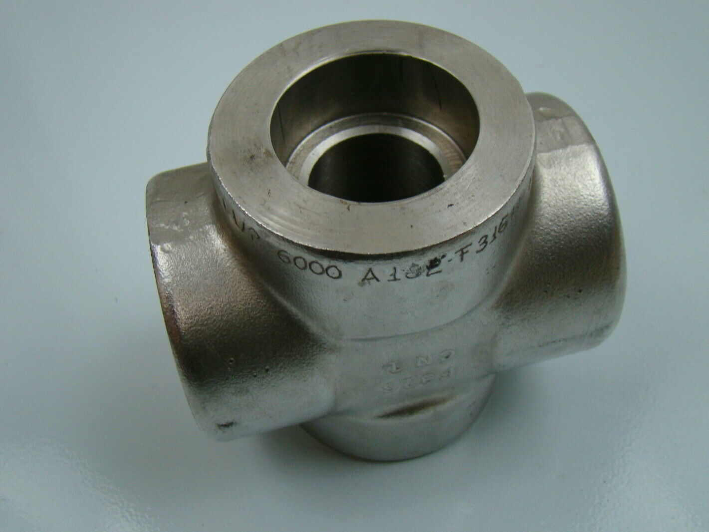 Stainless Steel 1-1/2" Cross Pipe | Joseph Fazzio, Incorporated