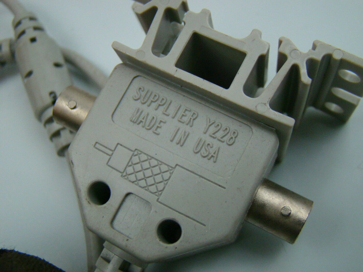 Allen Bradley Controlnet Connector 1786-TPS/C | Joseph Fazzio, Incorporated