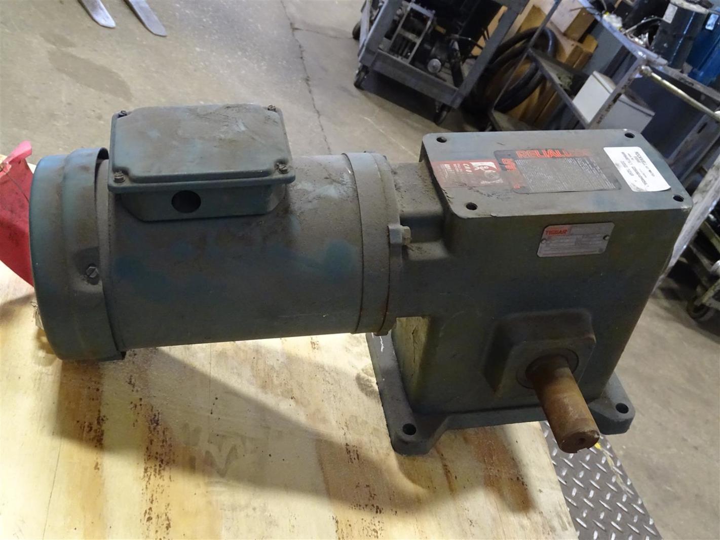 Reliance Electric 2HP Gear Motor, 230/440 3-PH, Dodge Tigear ...