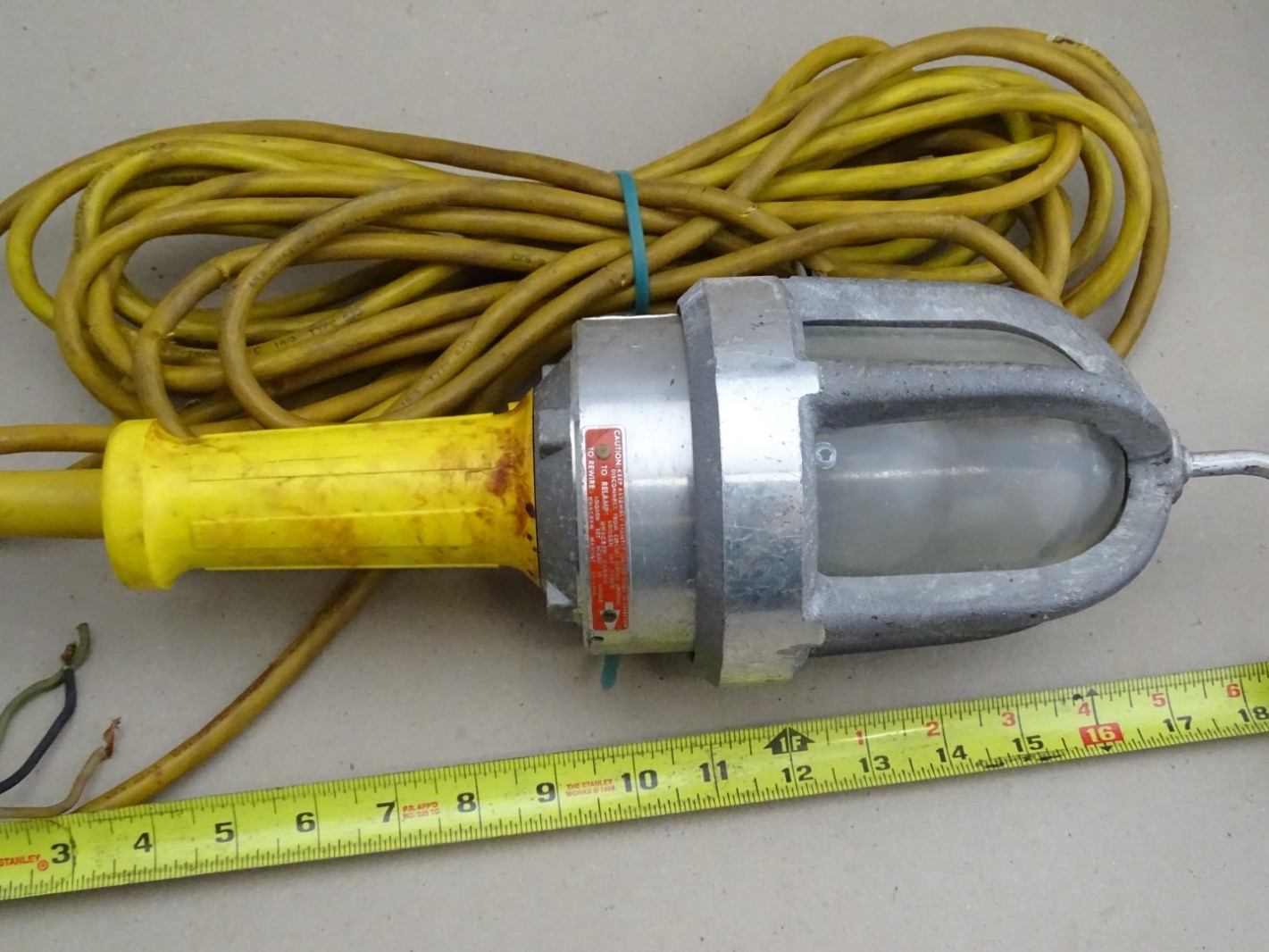 McGill MFG Co. Explosion Proof industrial Extension Light , Cat.No 5226 ...