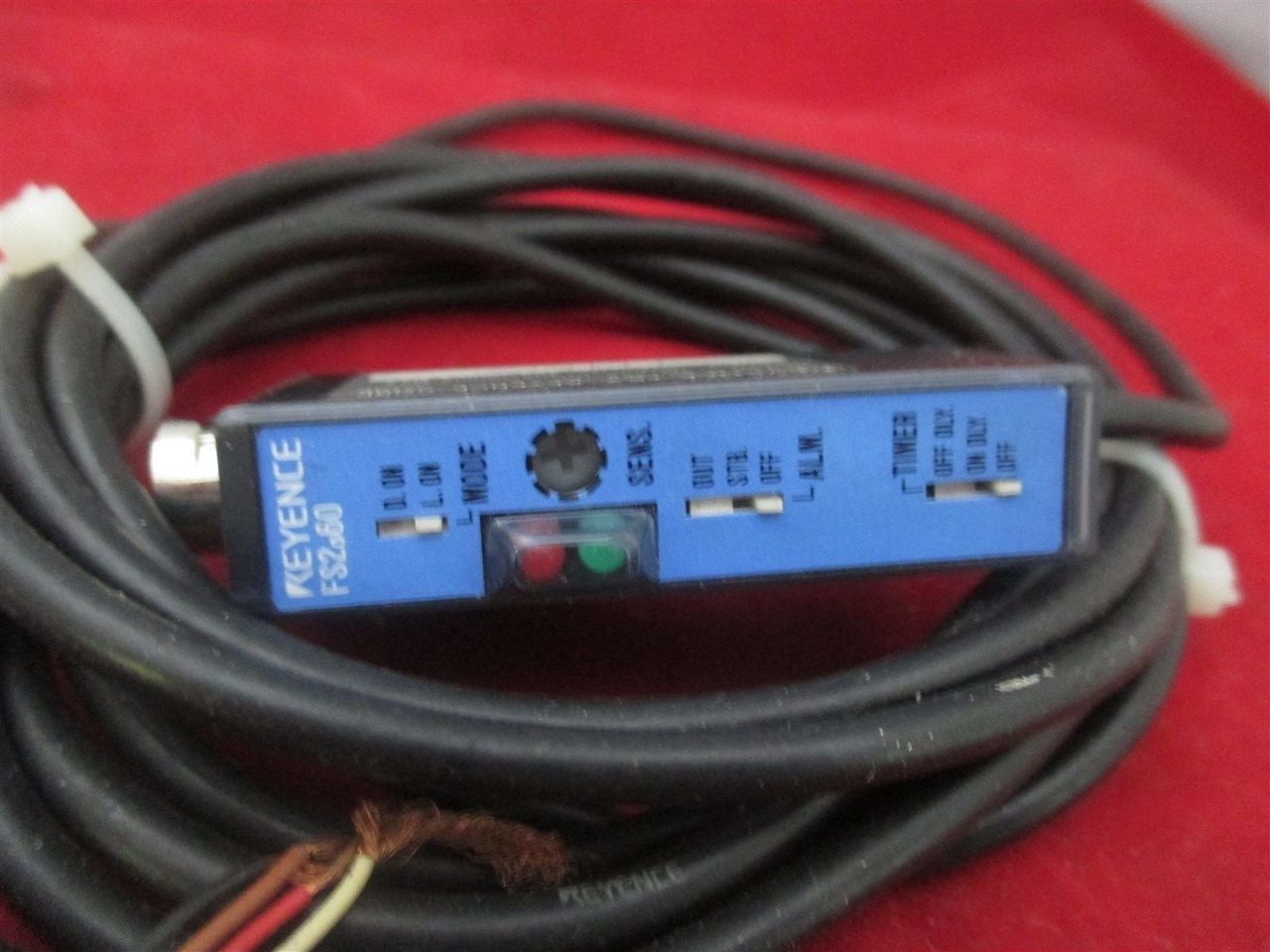 Keyence FS2.60 Amplifier Sensor | Process Industrial Surplus