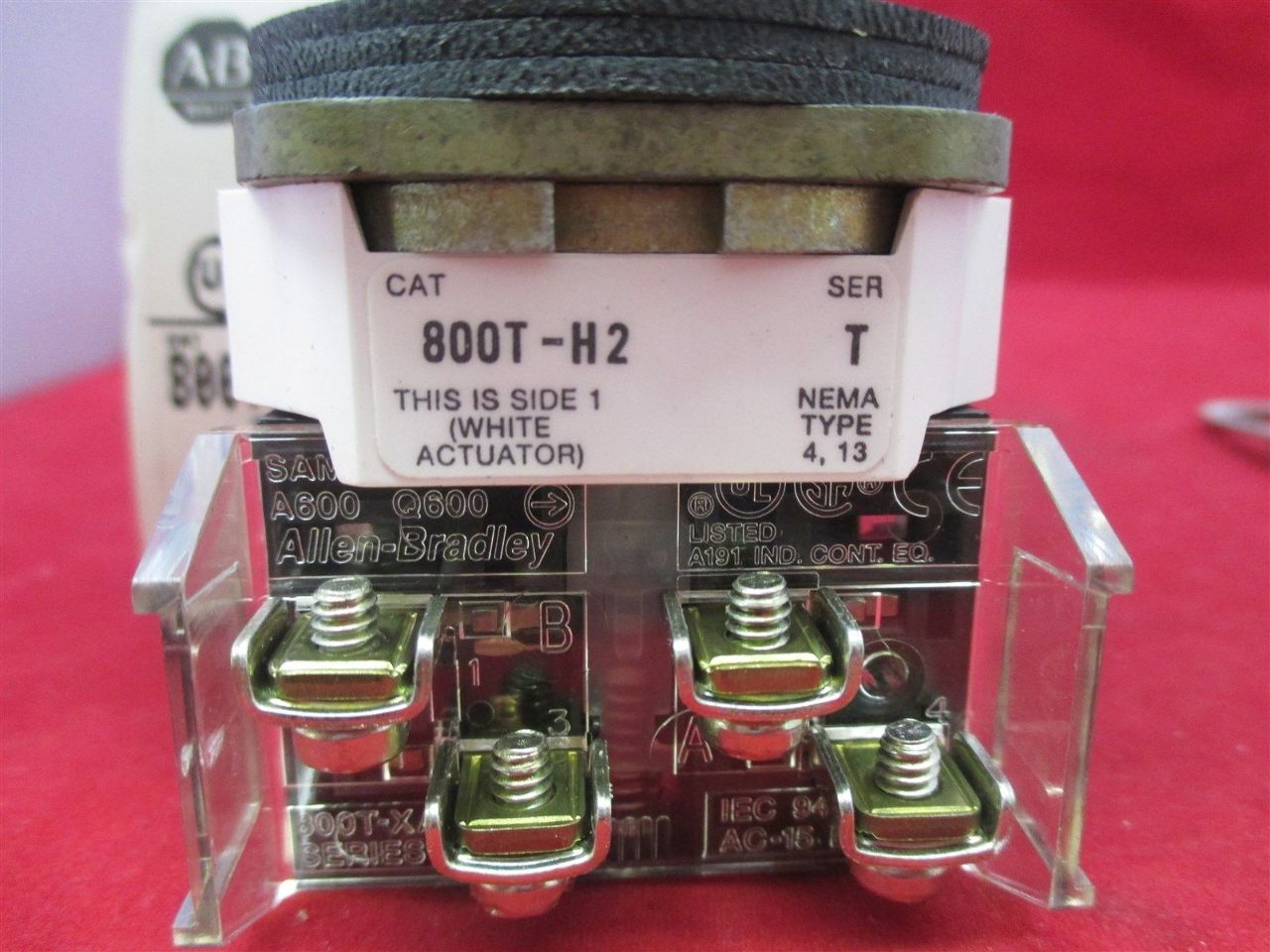 Allen-Bradley Selector Switch 800T-H2A new | Process Industrial Surplus Corp.