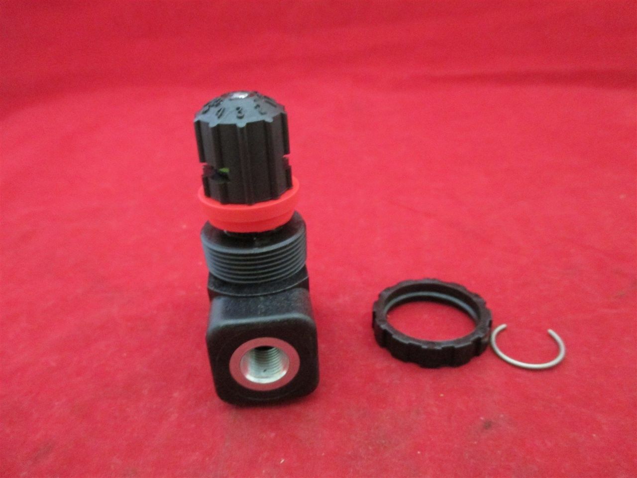 Aro Valve 104104-F01-G | Process Industrial Surplus