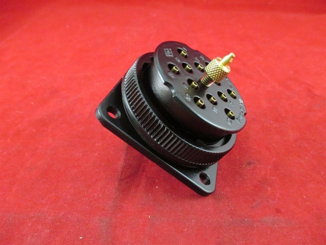 SMC DM12-04NU Multi-Connector new | Process Industrial Surplus