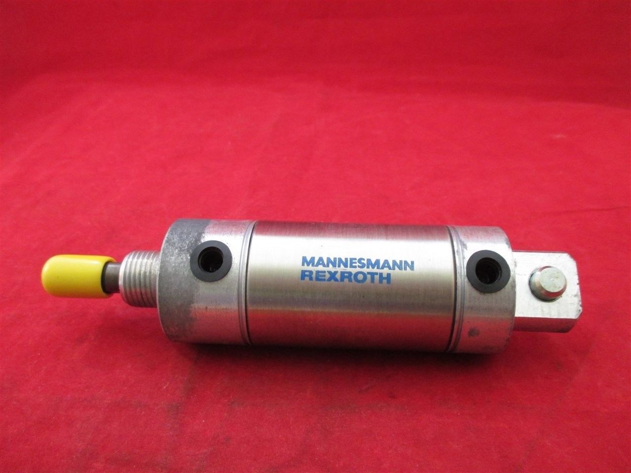 Rexroth M-15DP-10 Pneumatic Cylinder | Process Industrial Surplus