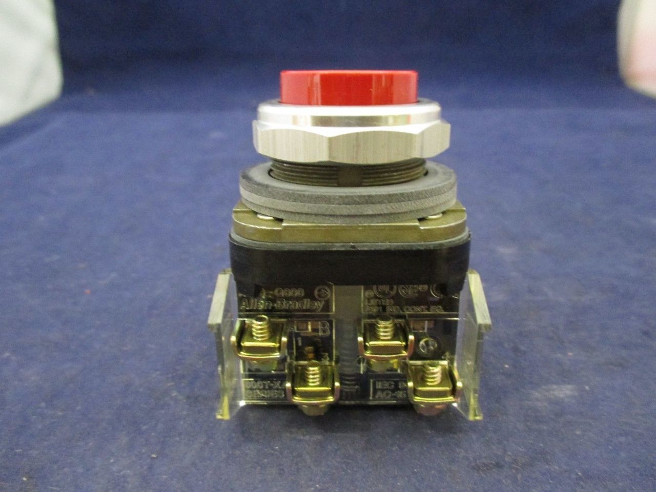 Allen Bradley 800T-B6A Push Button new | Process Industrial Surplus Corp.