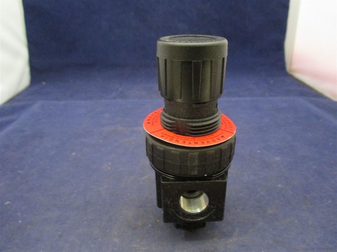 Parker 05R213AD Pneumatic Regulator new | Process Industrial Surplus