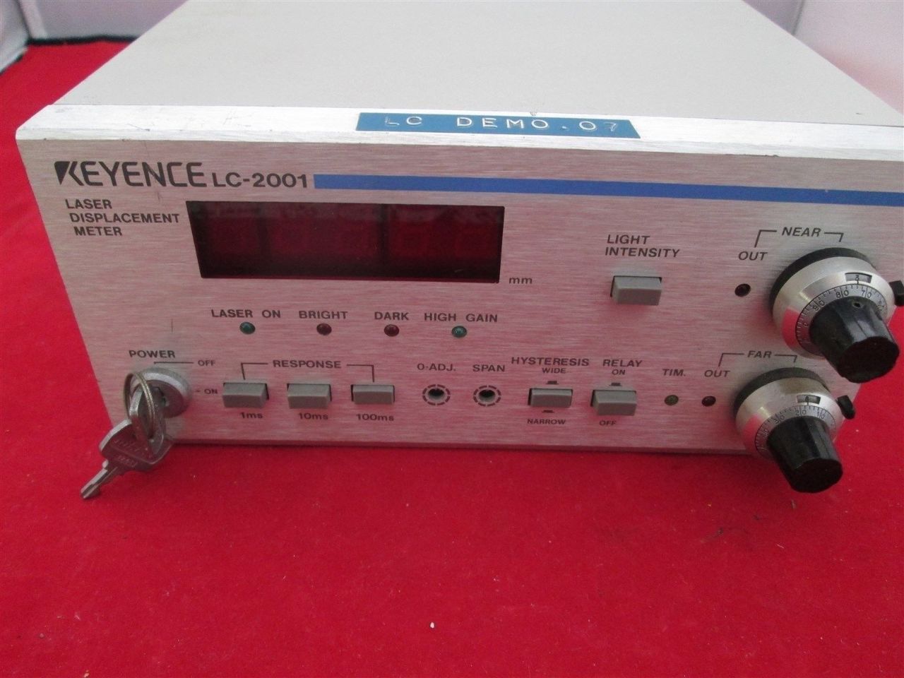 Keyence LC-2001 Laser Displacement Meter | Process Industrial Surplus