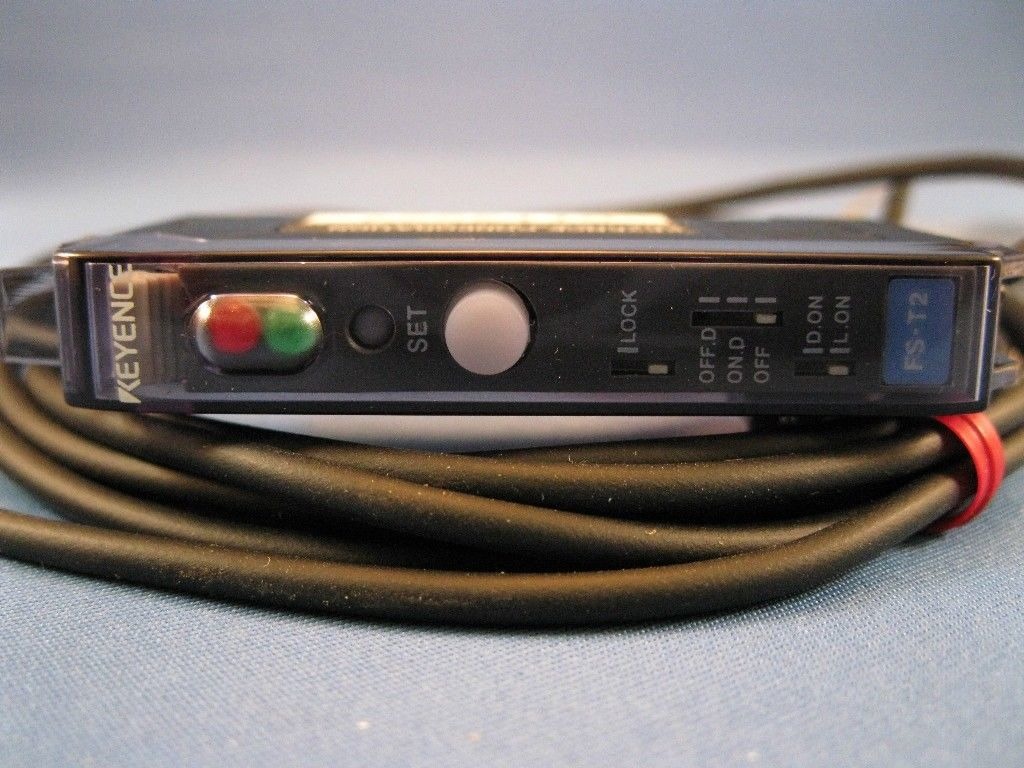 Keyence Fiber Optic Sensor Amplifier FS-T2 new | Process Industrial Surplus