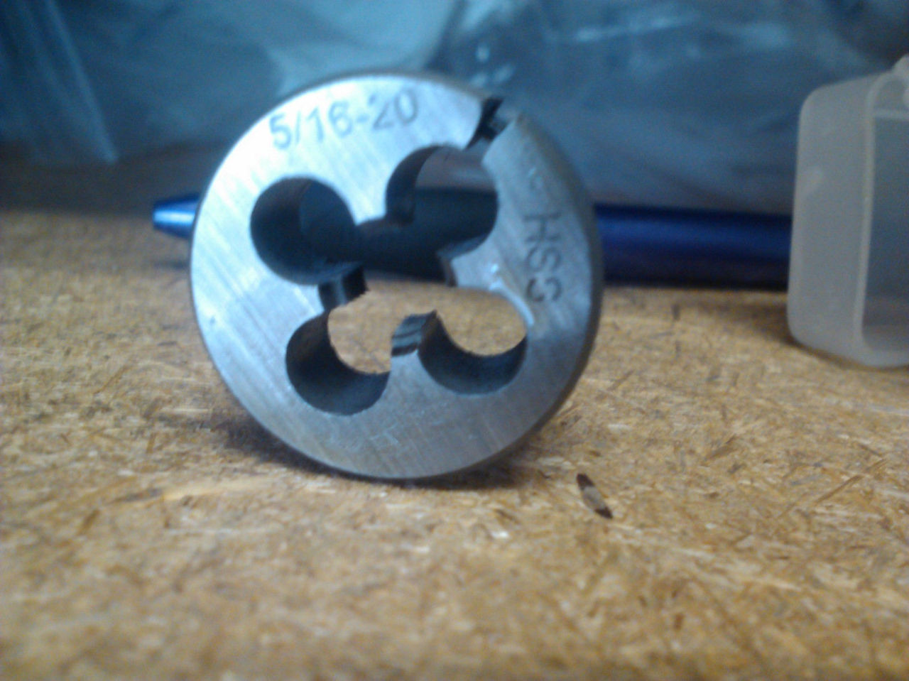 5/16"-20 X 1" HIGH SPEED STEEL ROUND ADJUSTABLE DIE | North Bay Cutting ...